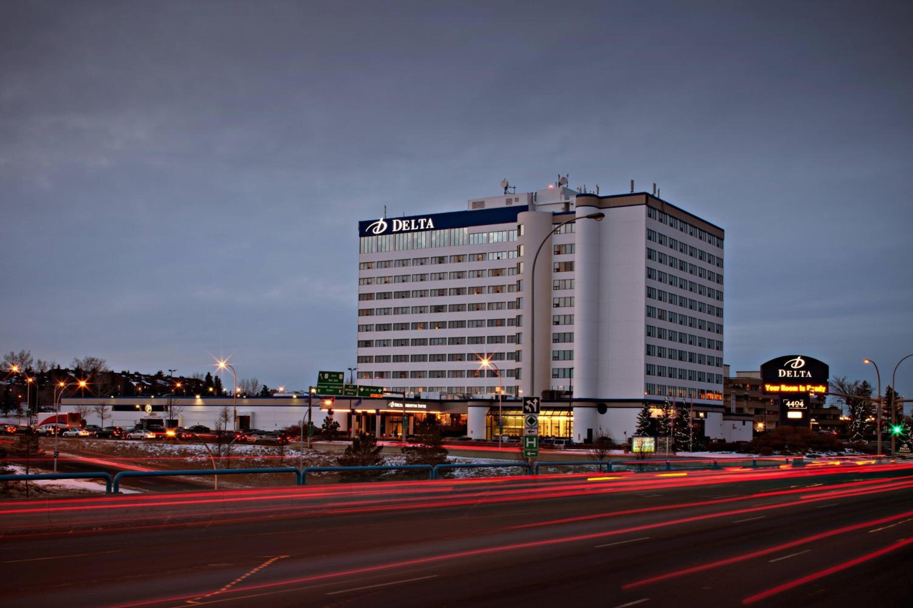 Delta Hotels by Marriott Edmonton South Conference Centre, Edmonton | Pilot
