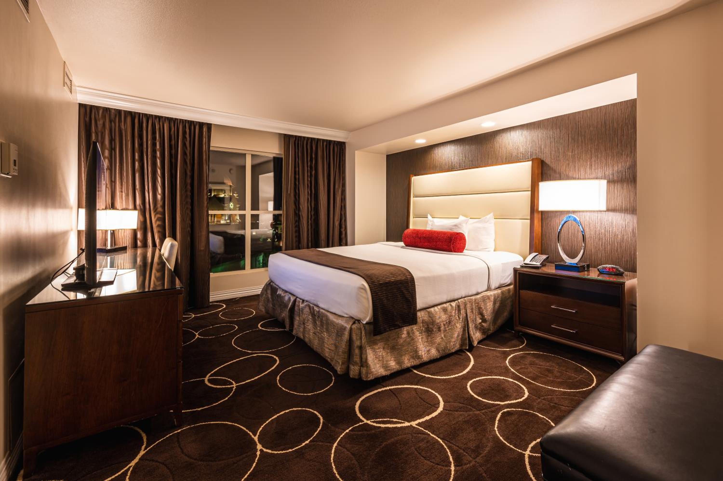 Book Your Stay at Sunset Station Hotel & Casino | VegasNearMe